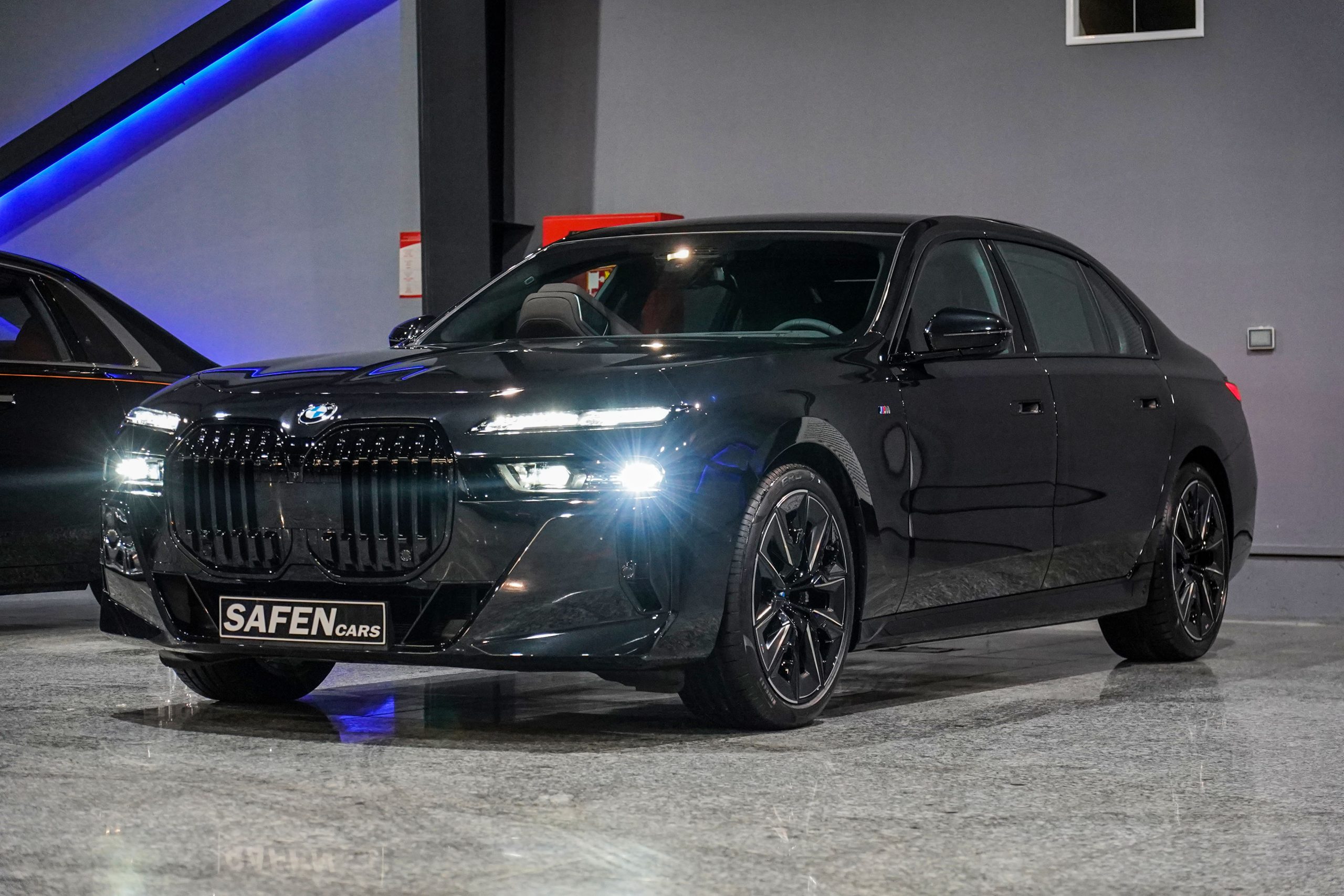 2023 BMW 740i Black – Safen Cars
